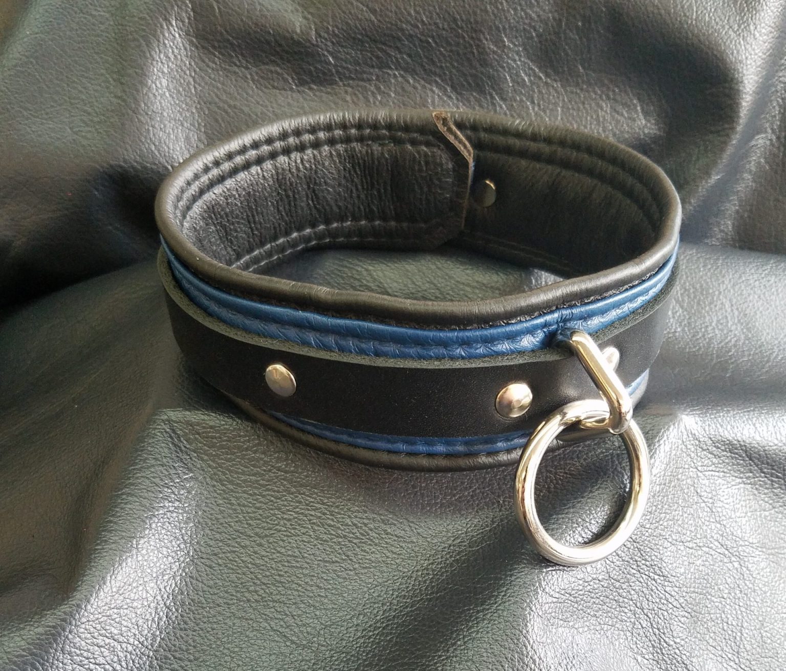 Deluxe Soft Blue and Black Collar | Manor Gear